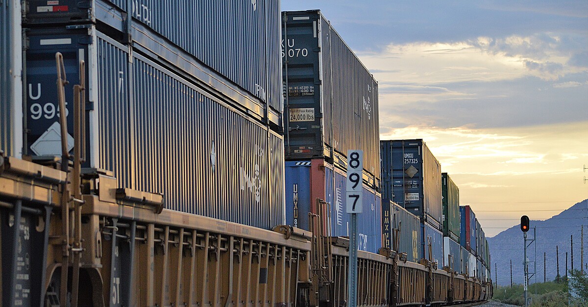Arizona's shipping container border will cost taxpayers over $200M ...
