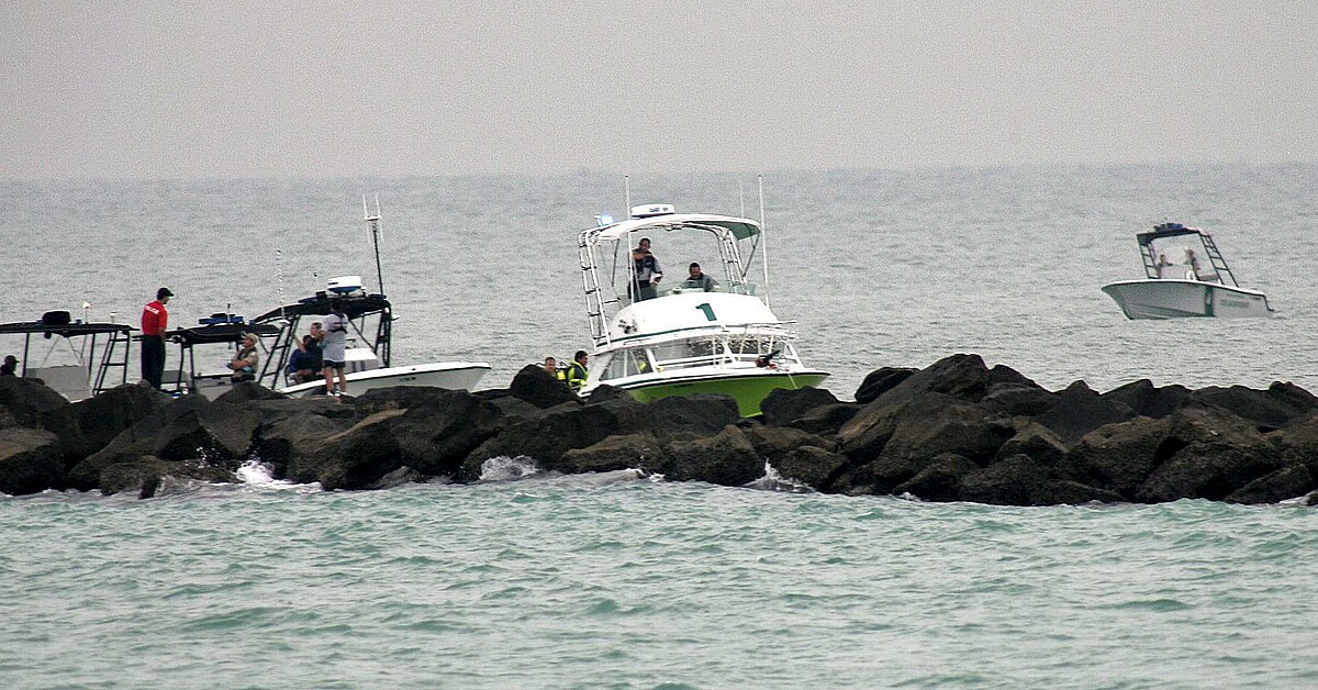 Un padre y su hija mueren ahogados tras ser arrastrados por resaca ...