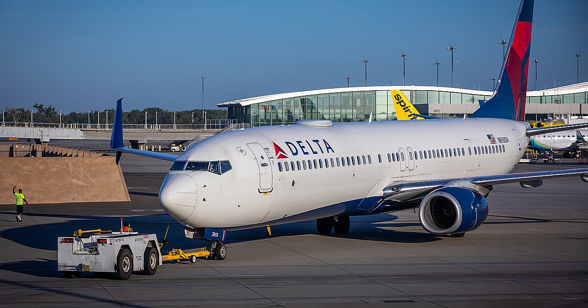 Texas airport worker dies after being sucked into Delta jet engine ...
