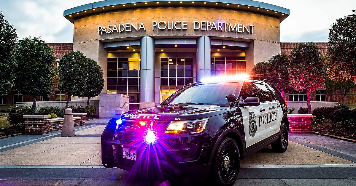 Texas dad finds daughter strangled to death after text about stranger ...