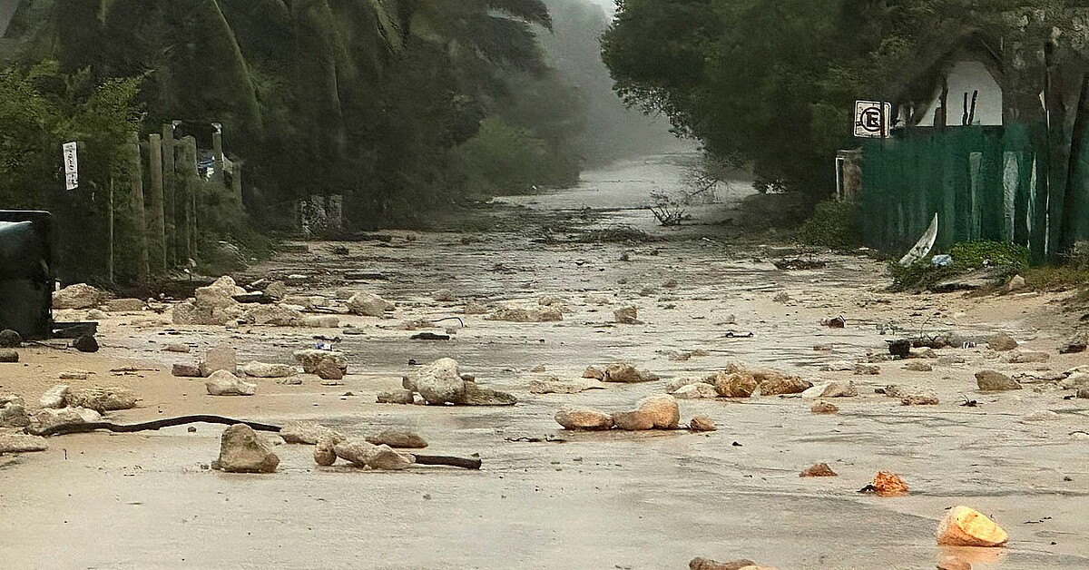 Beryl's rapid growth shows it will be a "wild" Atlantic hurricane ...